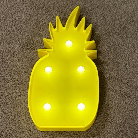 Accents | Yellow Pineapple Led Light Decor | Poshmark